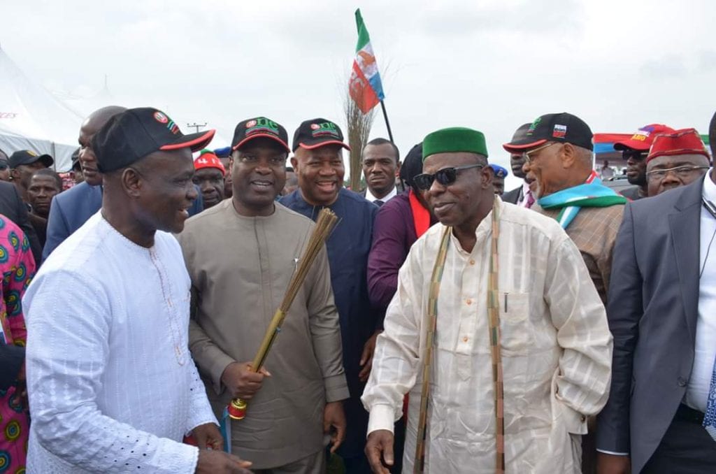The Day in Pictures: Nsima Ekere kicks off campaign for Akwa Ibom governor | Per Second News