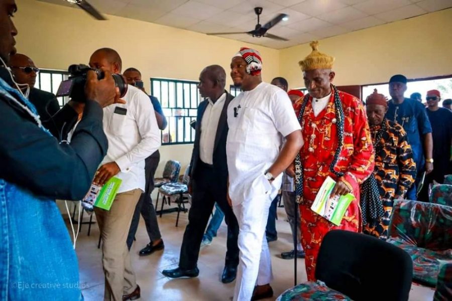 In Pictures: Unubiko foundation boss, Chief James Ume, donates ultra ...