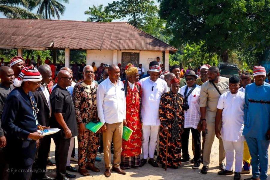 In Pictures: Unubiko foundation boss, Chief James Ume, donates ultra ...