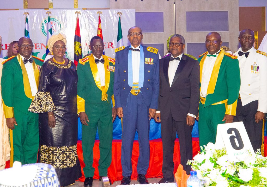 The Day in Pictures: Pres. Buhari Attends Regimental Dinner Night | Per ...