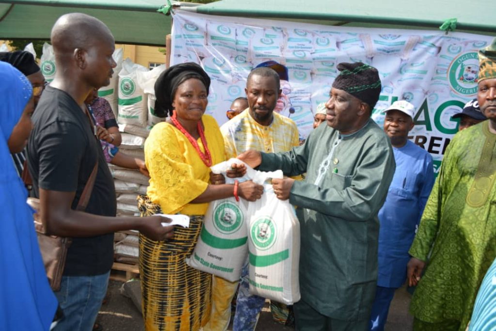 Ogun begins sale of rice at discounted prices to workers | Per Second News